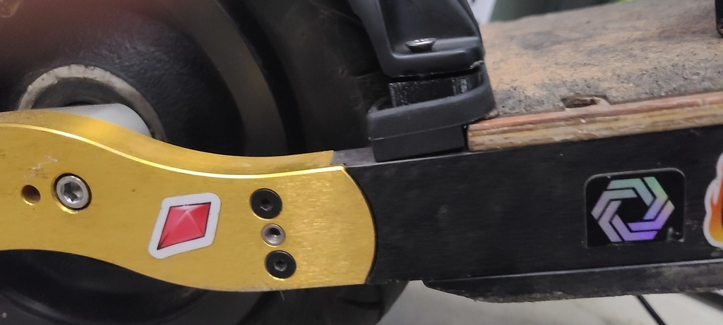 Free 3D file OneWheel XR WTF Varial Rail to Stock Fender Adapter・Design ...