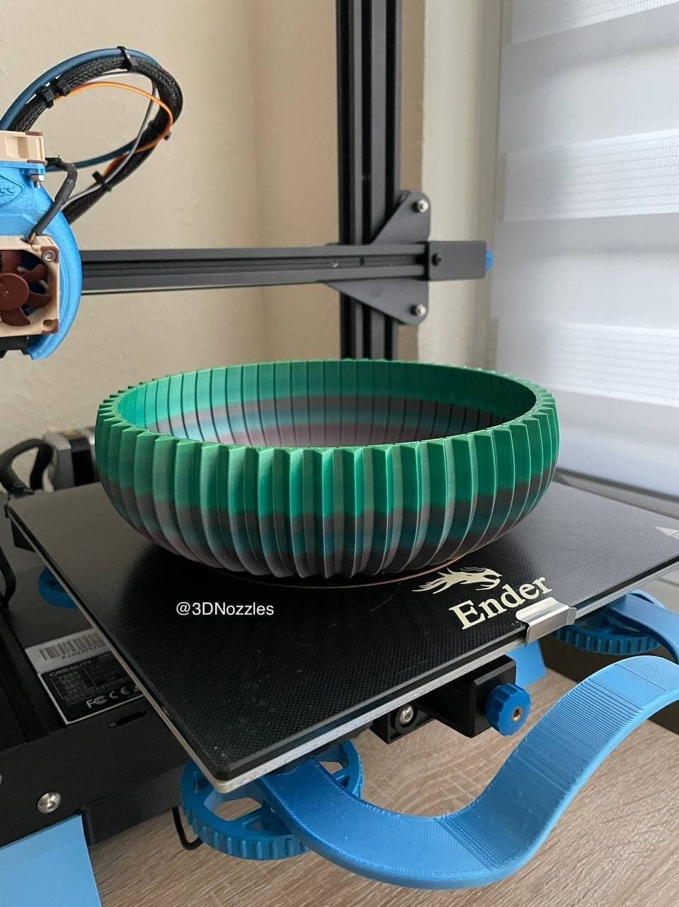 STL file Decorative Bowl・Template to download and 3D print・Cults