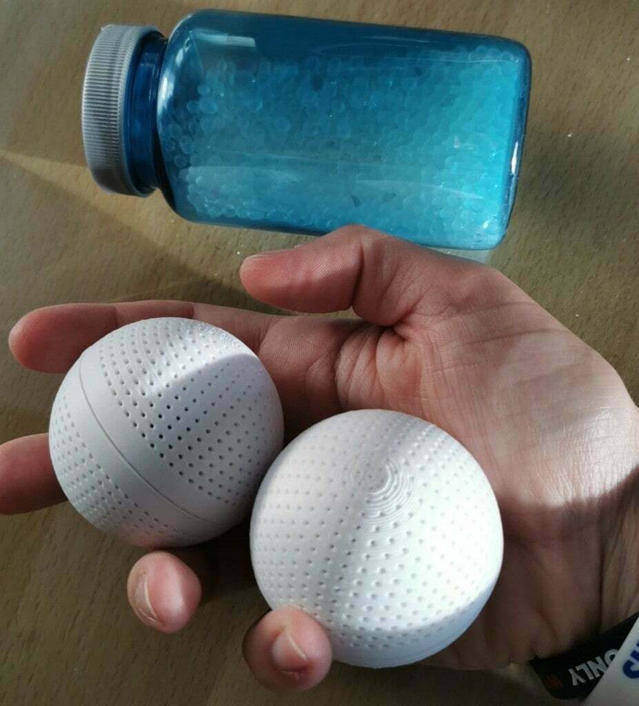 Free STL file Dry Sphere (silica gel container) 😷・3D printer model to ...