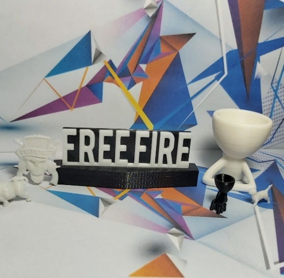 STL file Free Fire Mini Trophy・Model to download and 3D print・Cults