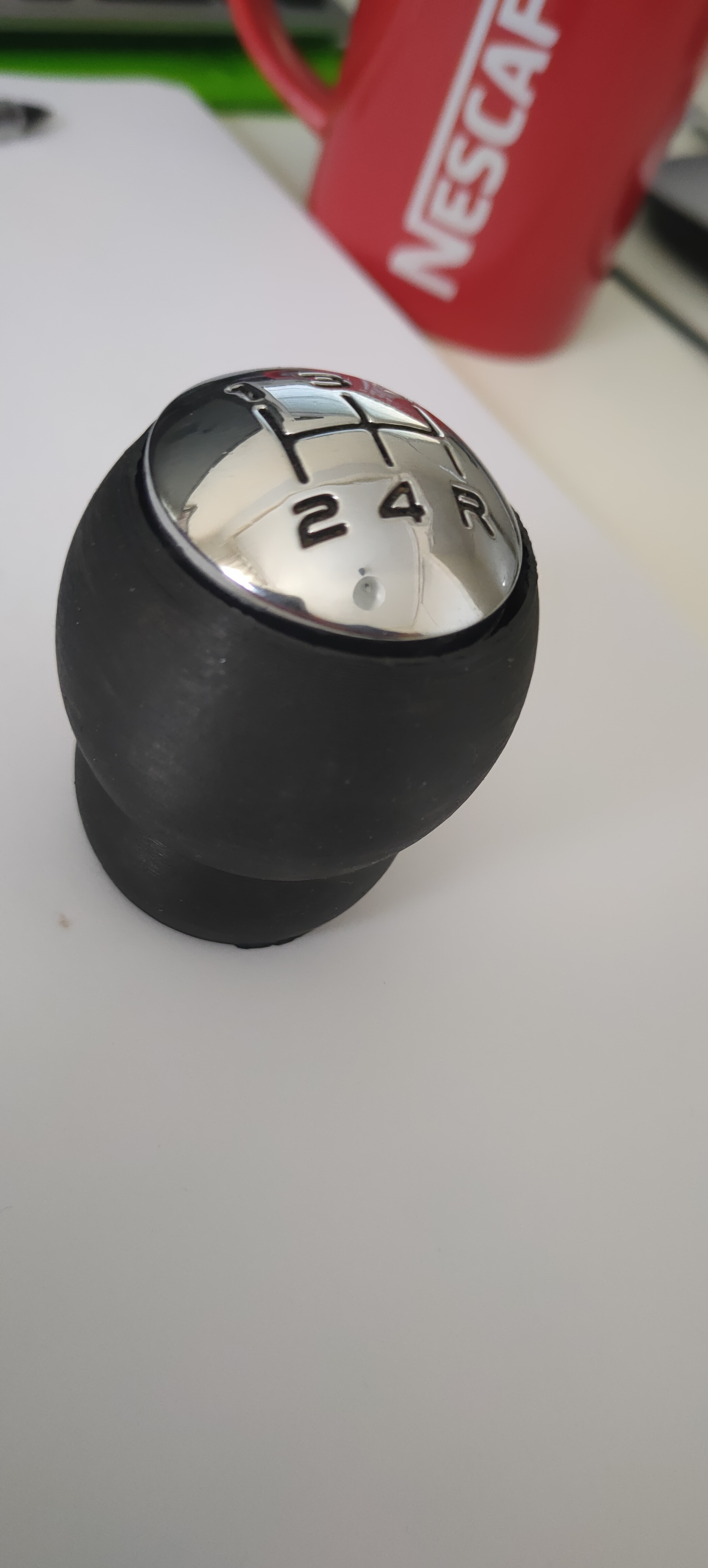 Archivo 3MF POMO COCHE C4・Modelo para descargar e imprimir en 3D・Cults