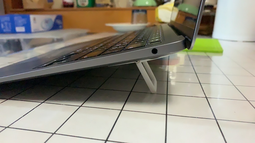 Free 3D file Laptop stand, two angles and simple 💻・3D printer model to ...