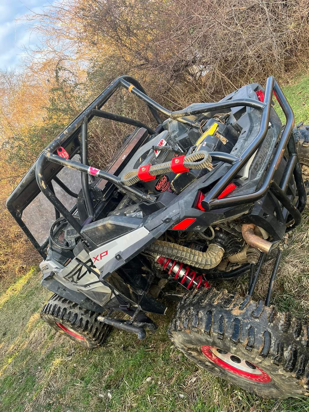 STL file RZR SPARE BELT CLAMPS 👽・Model to download and 3D print・Cults