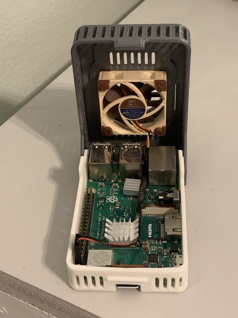 Free 3D file Extended rPi Case Lid・3D printing model to download・Cults