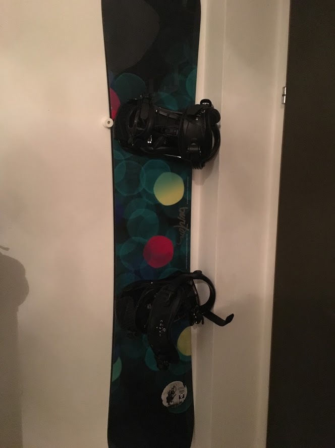 Free 3D file Snowboard wall holder・3D printer design to download・Cults
