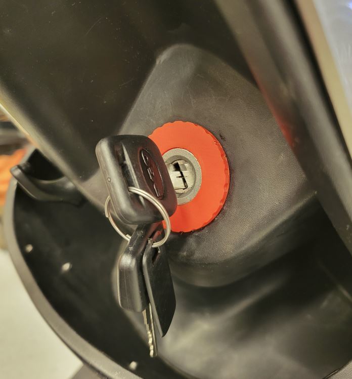 Archivo STL gratis Genuine Scooters Buddy 50 Key Switch Ignition Trim ...