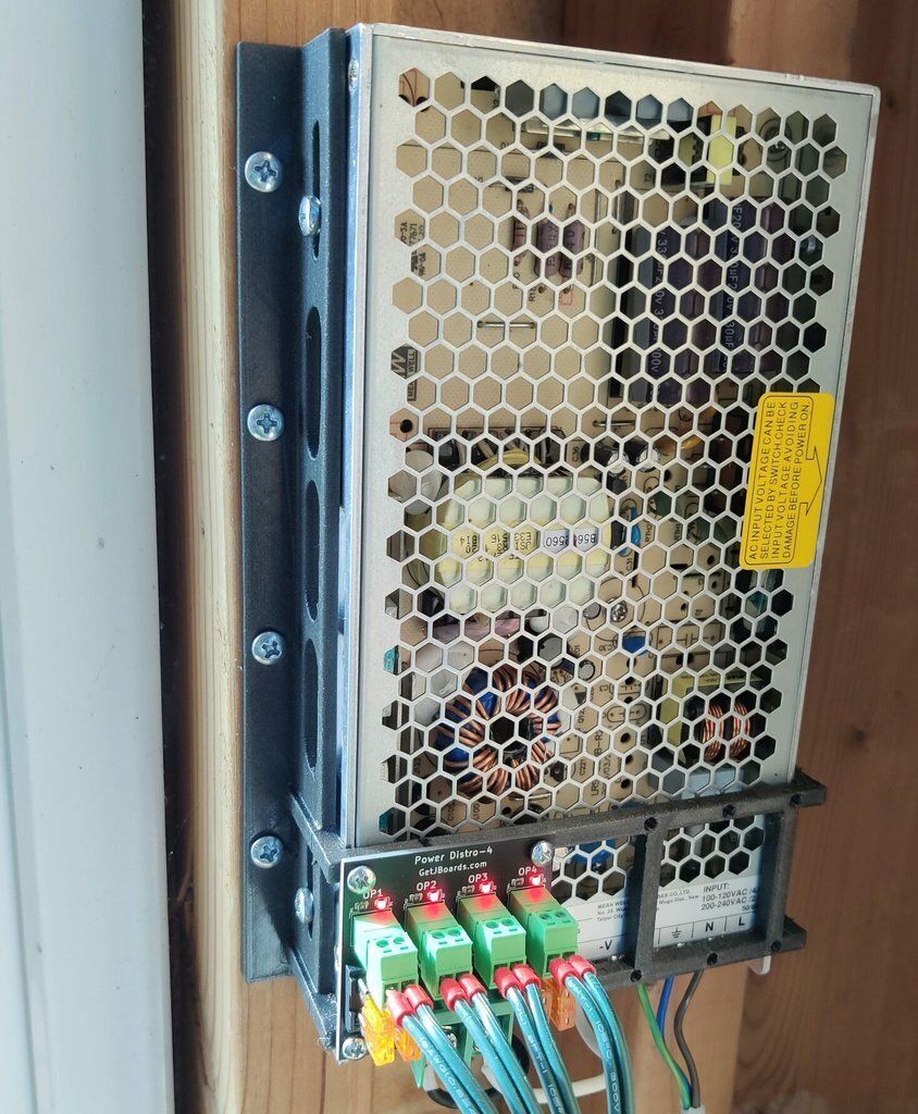 Free STL file Meanwell Power Supply Wall Mount with Power Distro / Dig ...