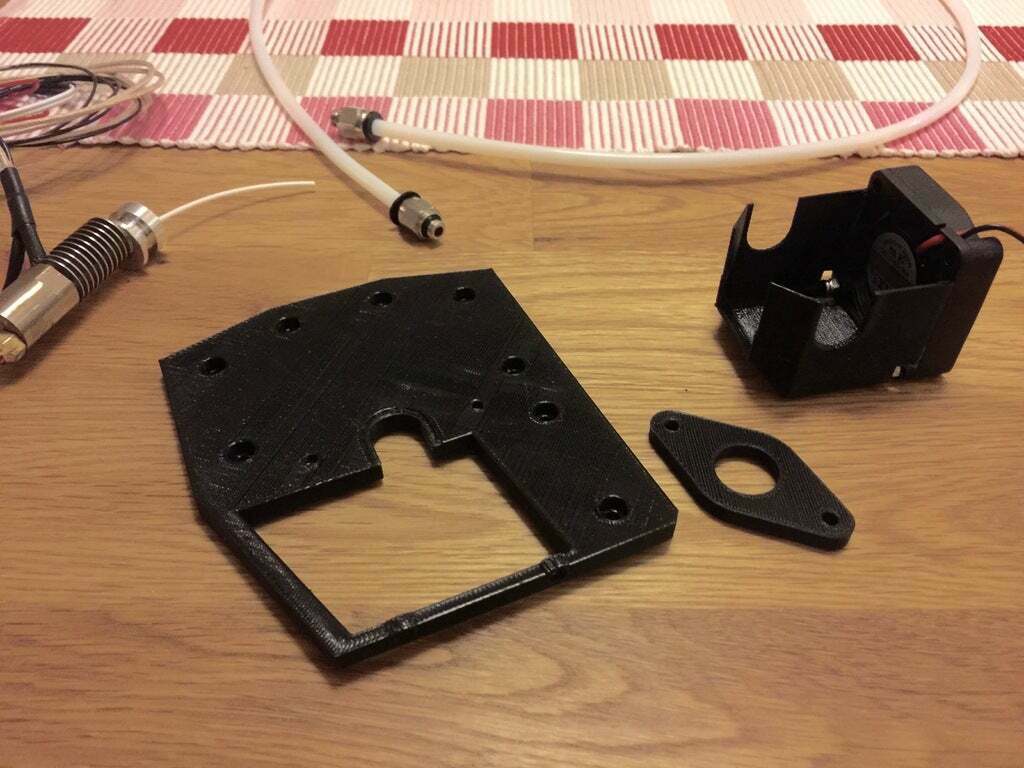 Free STL file Rigidbot Pico Bowden Plate. 🔧・Template to download and 3D ...