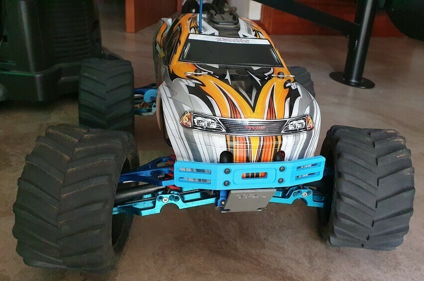 Free 3D file T-Maxx 2.5 Classic Bumpers 🚁・3D printer design to download ...