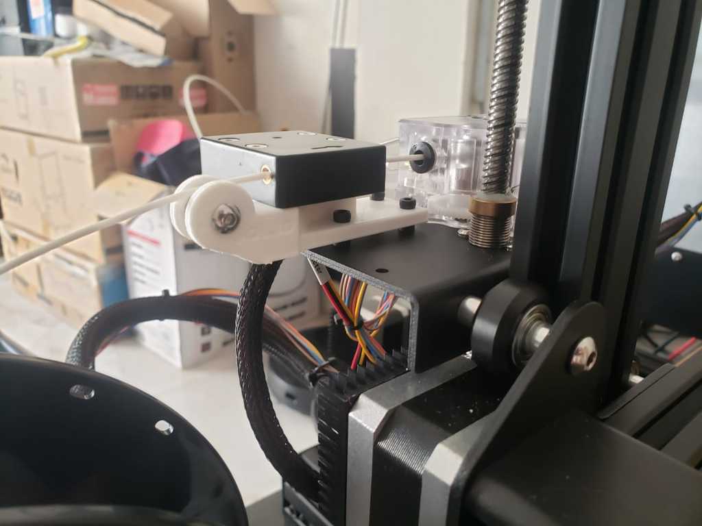 Free STL file Ender 3 Max Filament Guide For BMG Extruder・3D printing ...