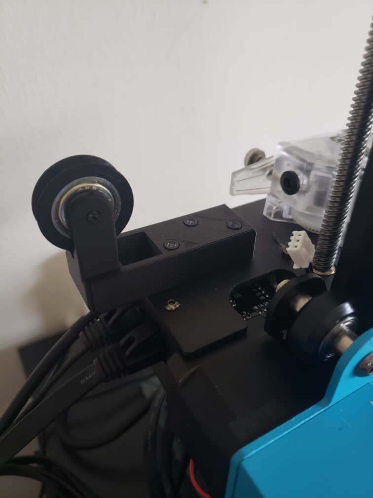 Fichier STL gratuit Bluer Plus Filament Guide・Objet à télécharger et à ...