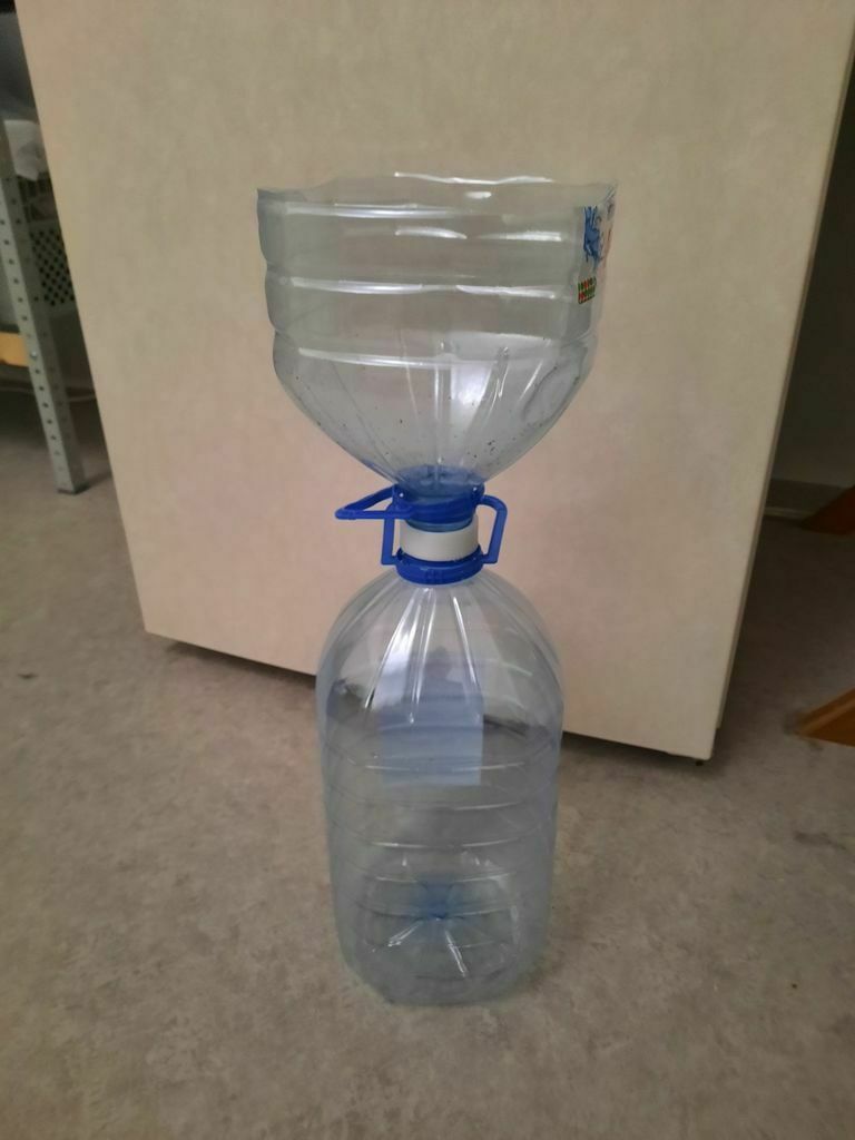 Free 3D file 5L plastic bottle coupler. 3 entry thread with 9mm pitch (3mm between each line)・3D ...