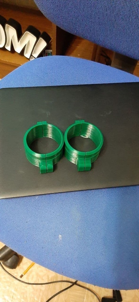 Free 3D file dust cover clamps・Model to download and 3D print・Cults