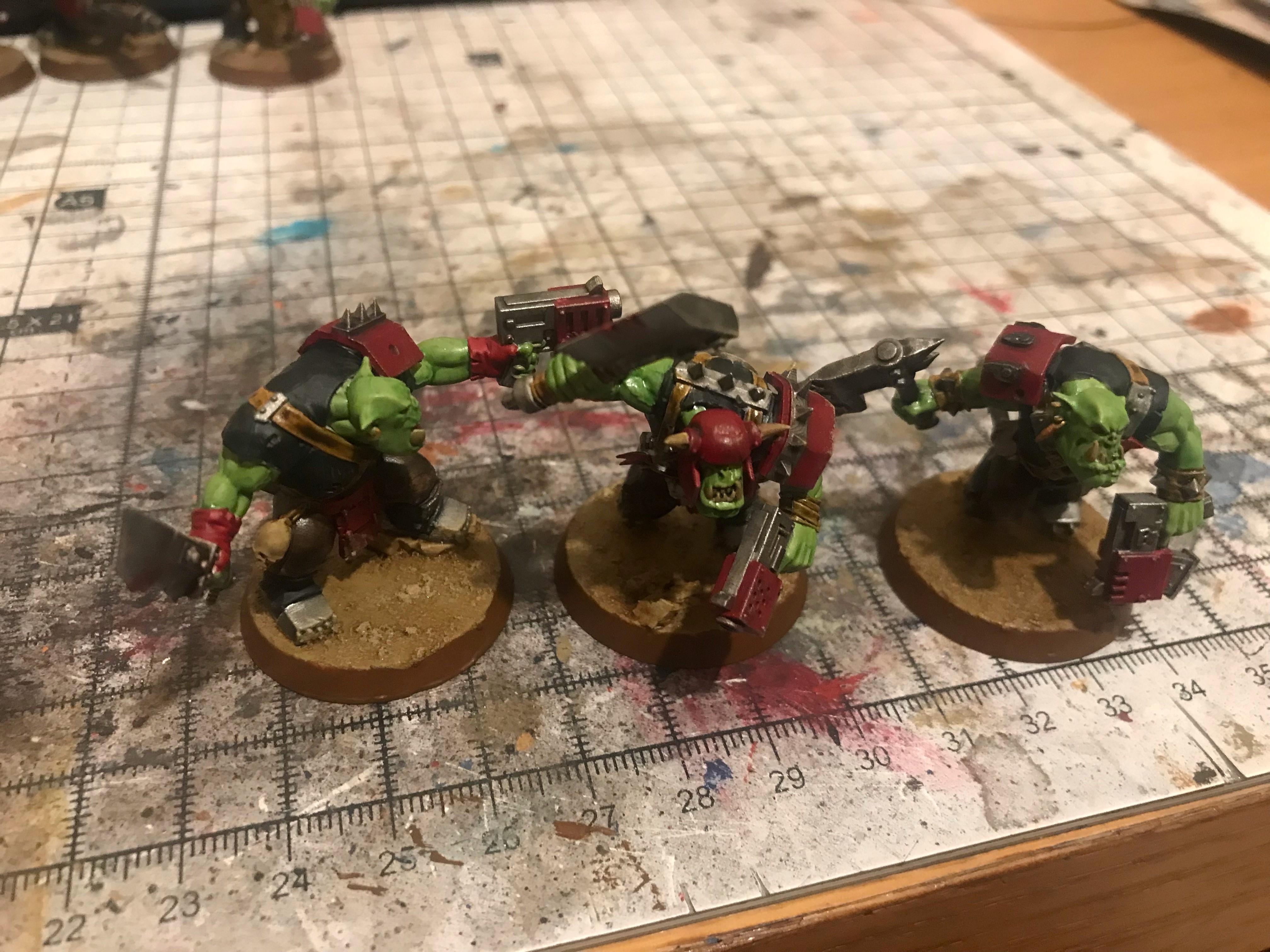 STL file Ork Boyz Shoulder Pads・Template to download and 3D print・Cults