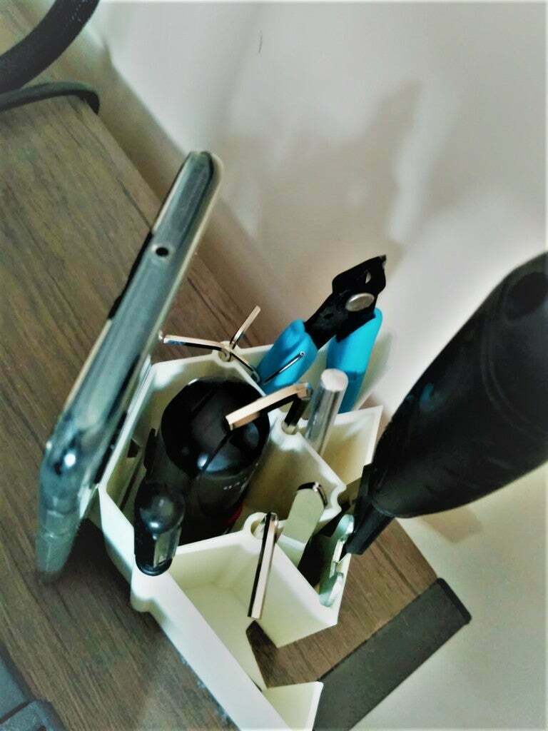 Free STL file Small space desk tool organizer・3D printer model to ...