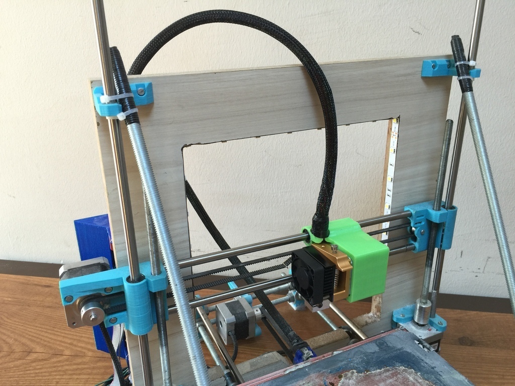 Free 3D file MK8 Simple extruder 🧞‍♂️・3D printing model to download・Cults