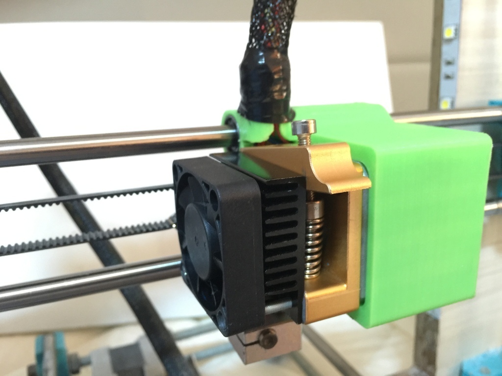 Free 3D file MK8 Simple extruder 🧞‍♂️・3D printing model to download・Cults