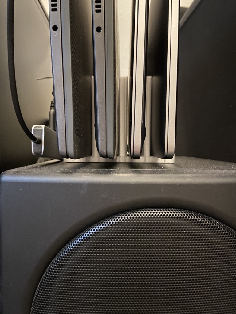 Free 3D file Laptop organizer・3D printing model to download・Cults