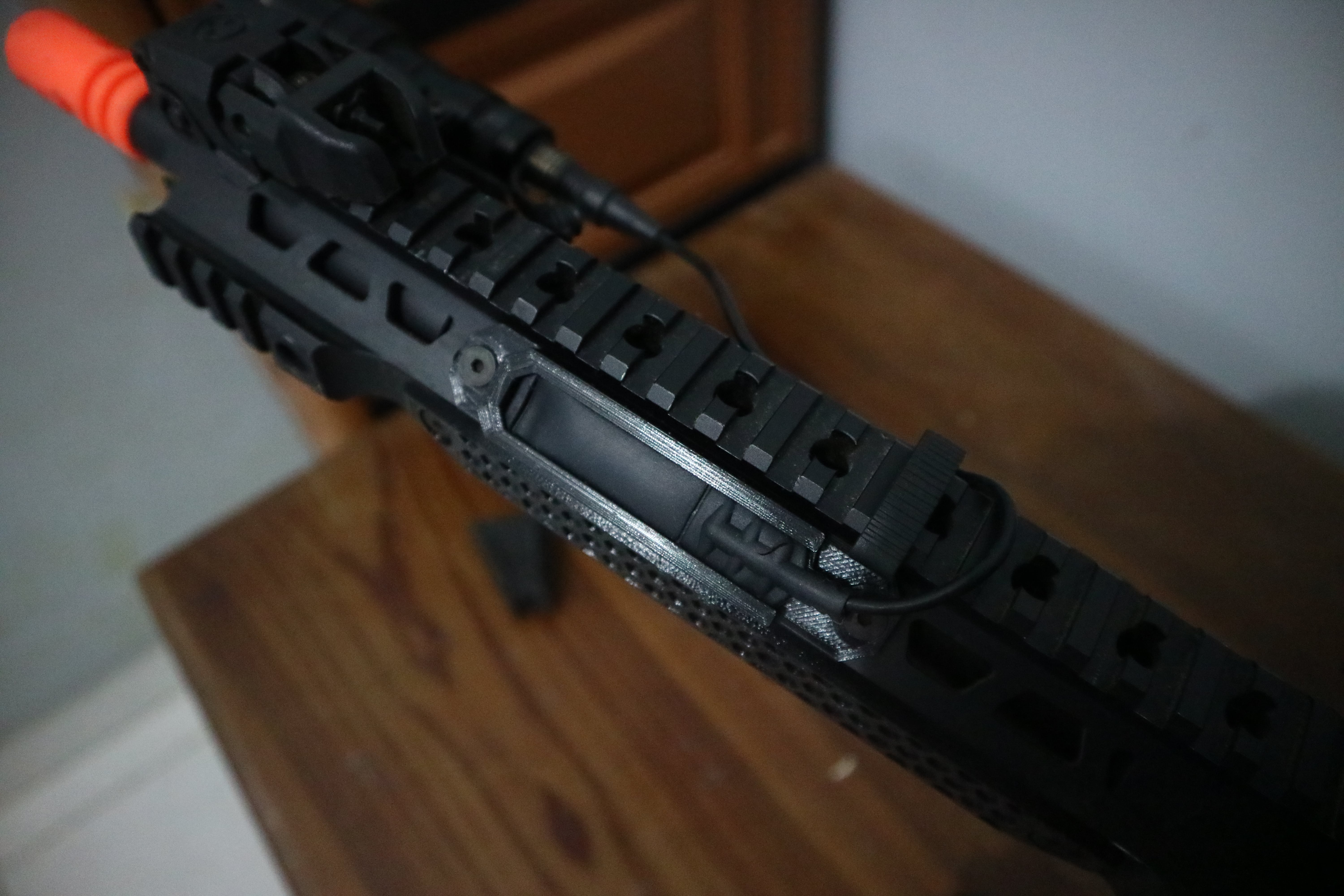 STL file Surefire Pressure Switch Mount (M-Lok) 🔫・3D print design to ...