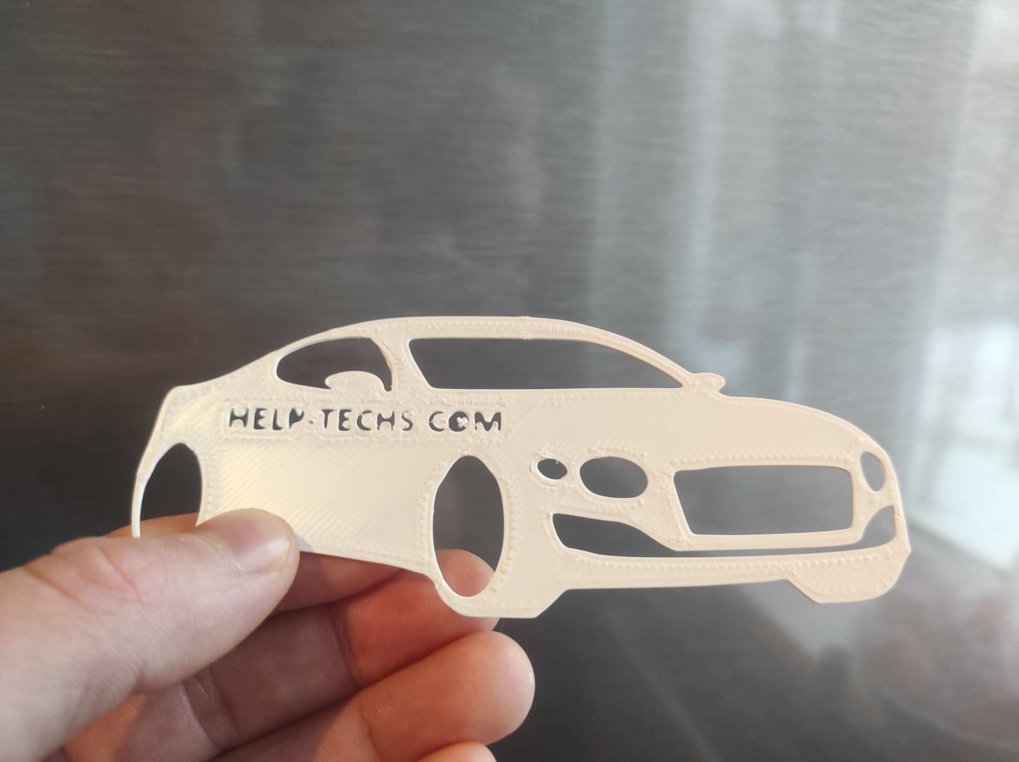 STL file STL Bentley coupe, CAR KEYCHAIN, AUTO PENDANT, CAR Shape・3D ...