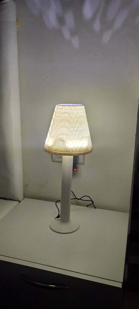 Free STL file 3D printed lamp 🔦・3D print object to download・Cults