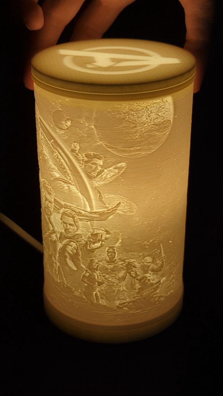 STL file AVENGERS LITHOPHANE LAMP CYLINDER・3D print object to download ...