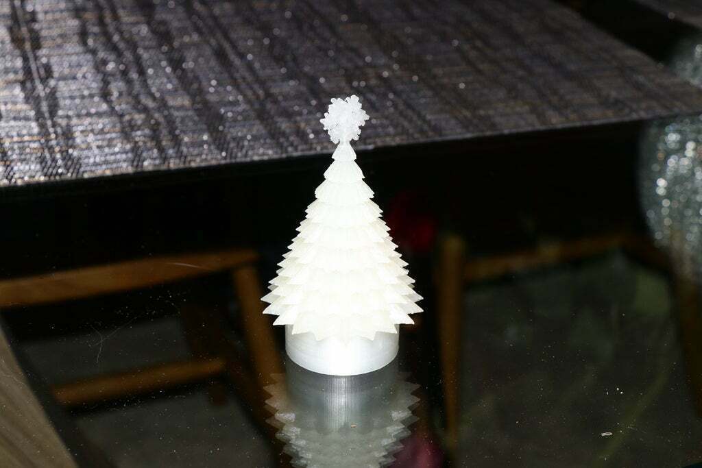 Free STL file Yet another tea-light Christmas Tree 🕯️・3D printing ...
