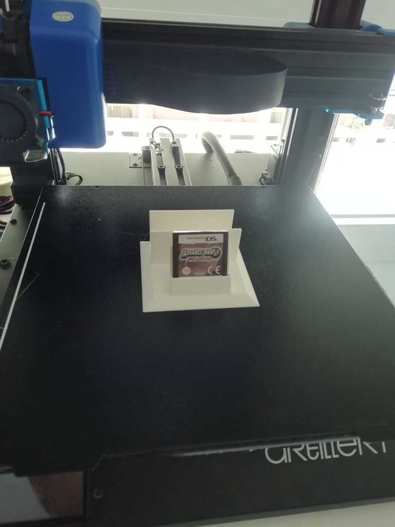 Free 3D file Nintendo ds cartridge and boxstand holder / soporte para ...