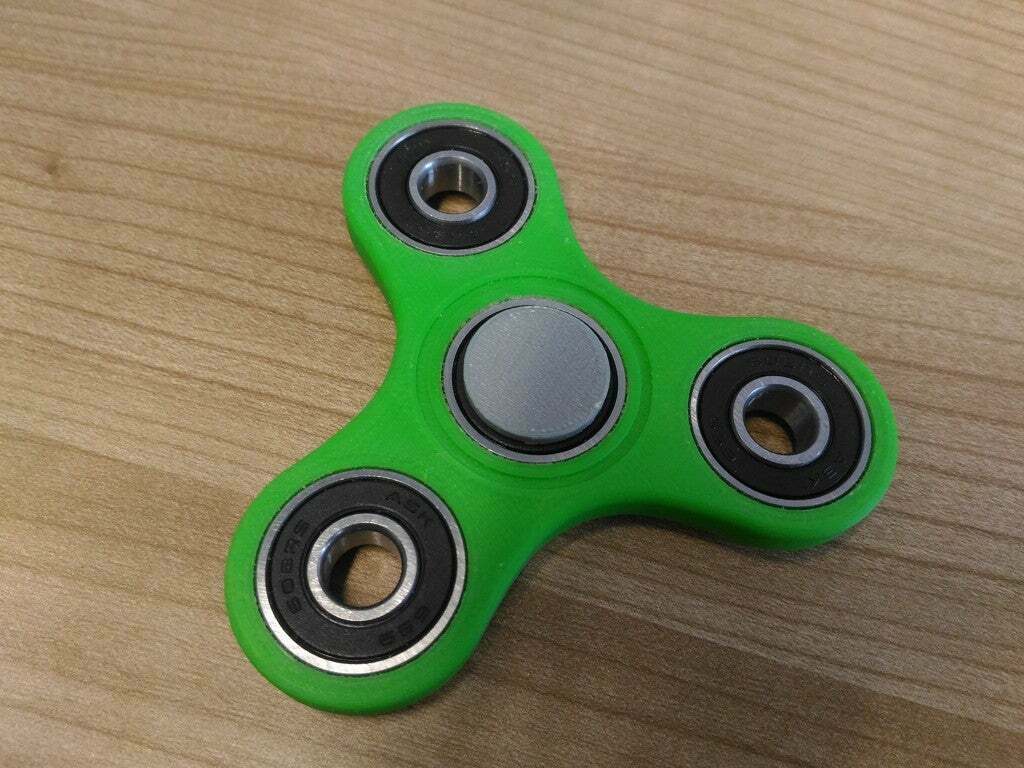 Free STL file Tri Hand Spinner・Design to download and 3D print・Cults