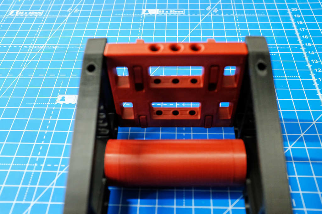 Free STL file CheeseRoller - Ikea Skadis Spool Roller 🪢・Object to ...