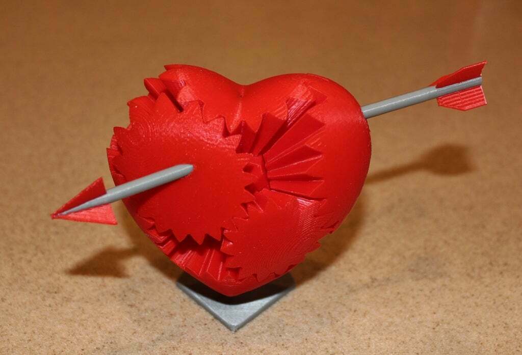 Free STL file Arrow Through Gear Valentine's Heart With Stand! 🏹・3D ...