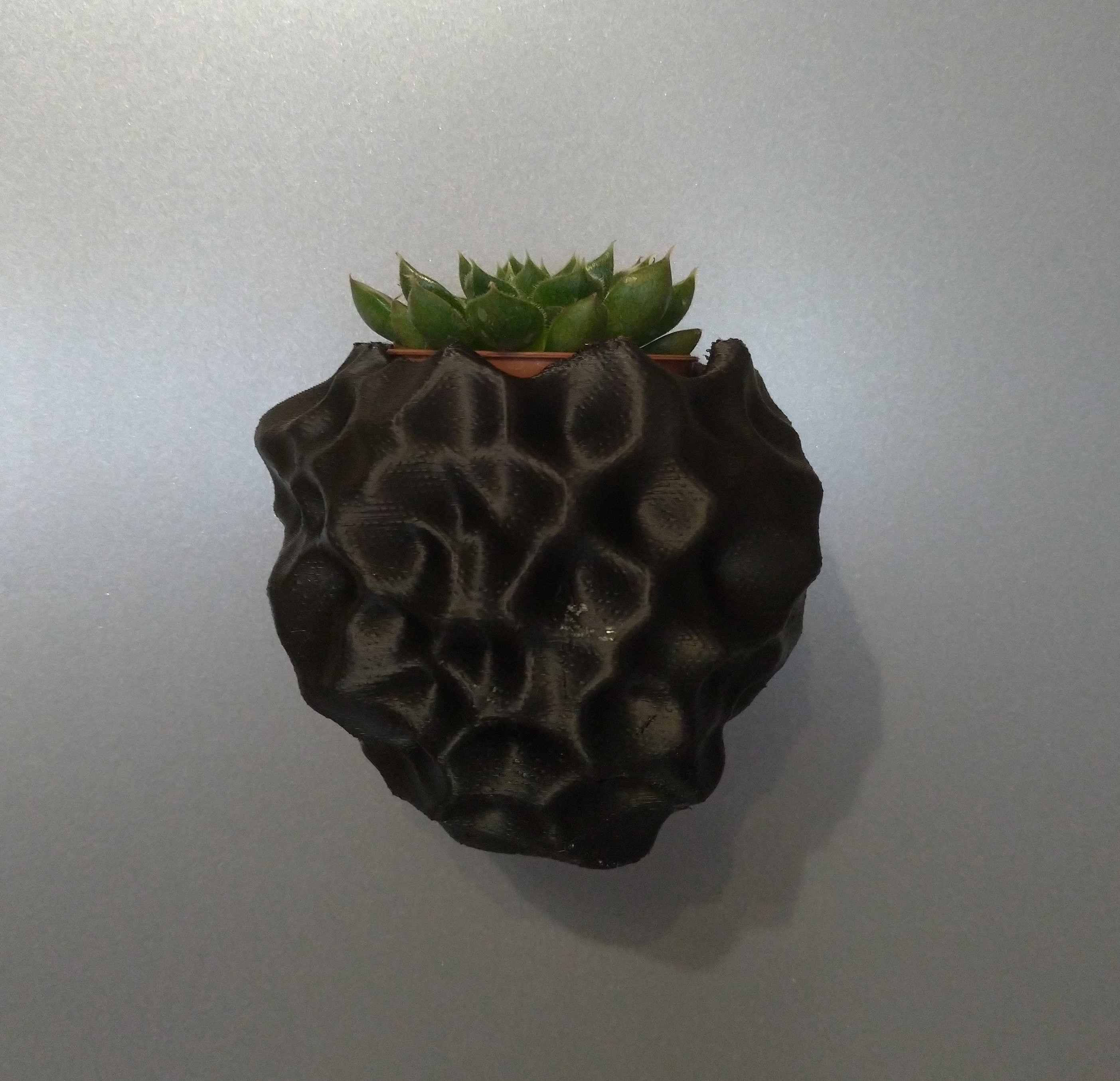 Free STL file Magnetic attachable fantasy rock planter 🧲・3D print ...