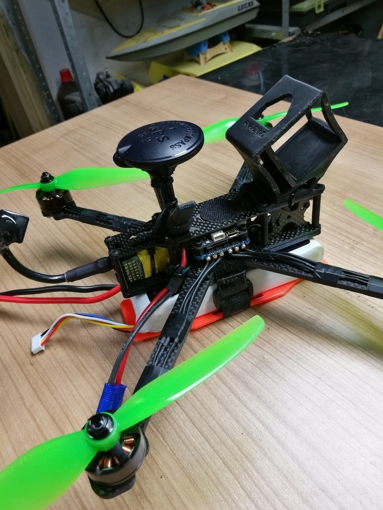 Free 3D file Amax Inno Freestyle 5" / 7" Lipoplate and GPS Mount・Model ...