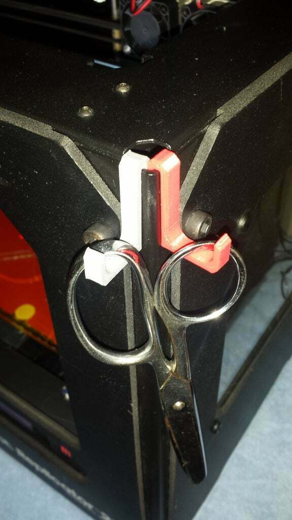 Free 3D file Replicator 2x Corner Hook 🪝・3D printing idea to download・Cults