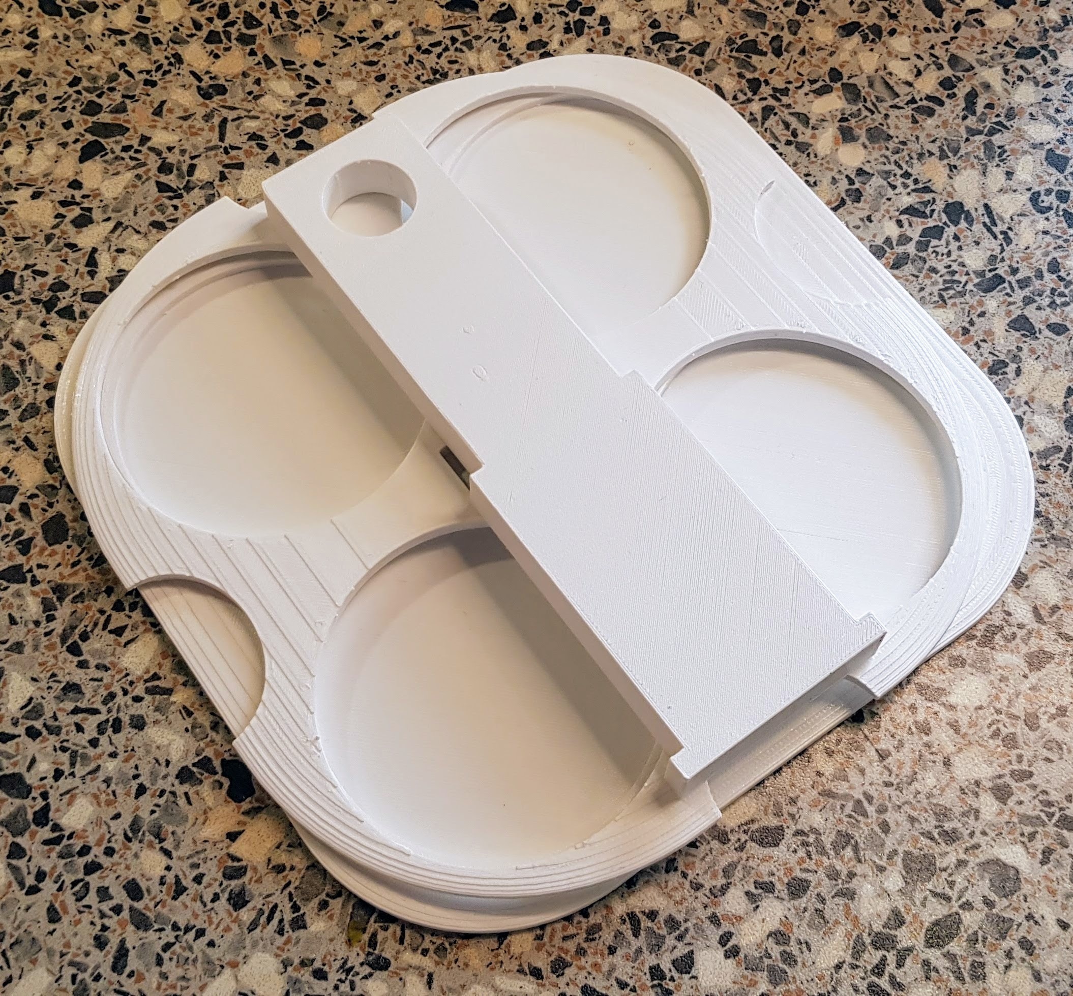 Free STL file Beer / Soda can holder. (Beer with me) 🍺・3D printer model ...