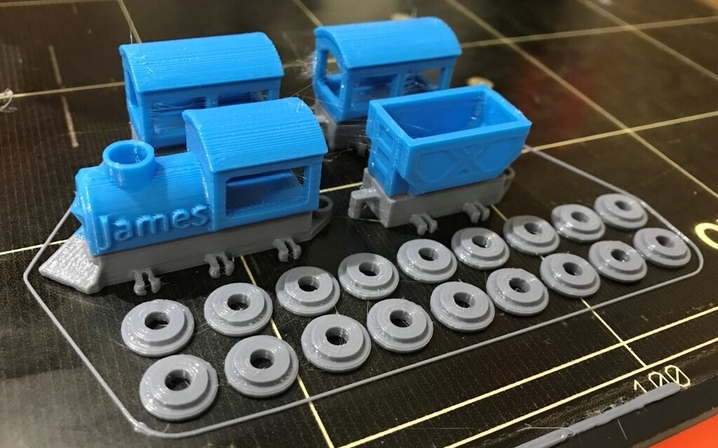 Free STL file Train Set with windows 🚆・3D printing idea to download・Cults