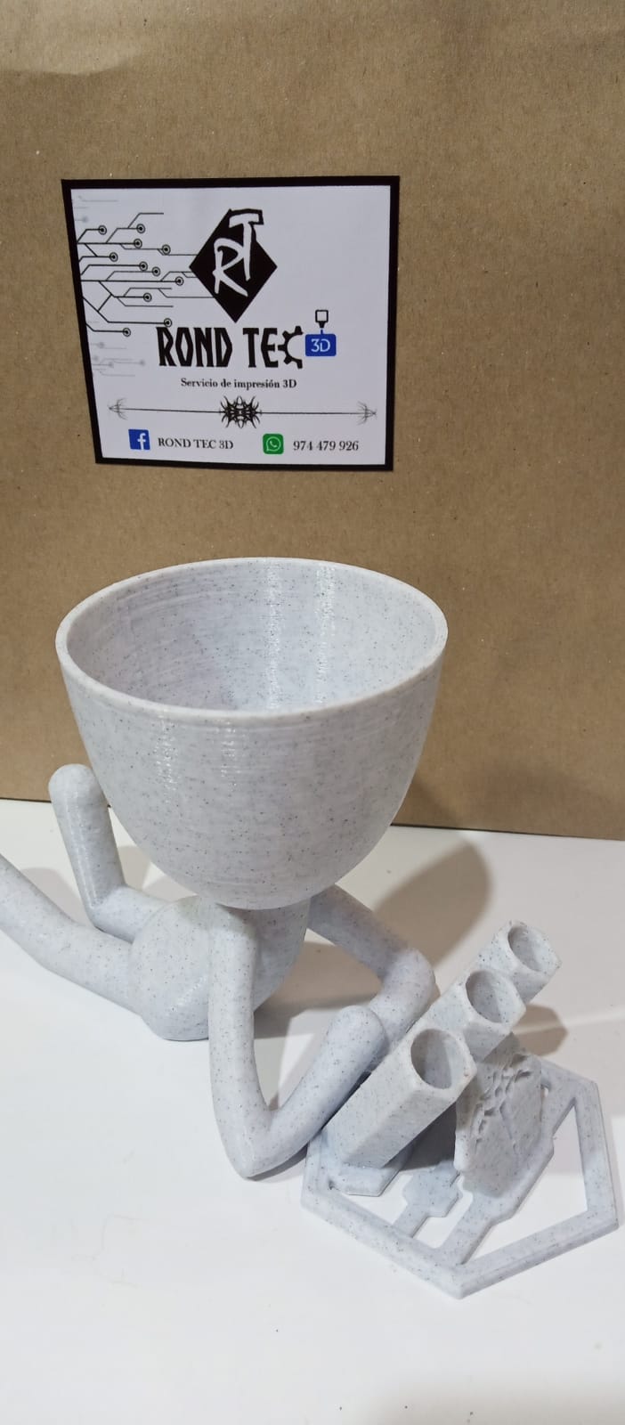 STL file robert made with holder・3D printable design to download・Cults