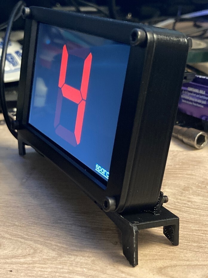 STL file Compact Case for 4" Vocore Screen with Optional Logitech Mount ...