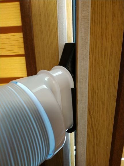 Free STL file Portable AC balcony door window adapter・3D printing ...