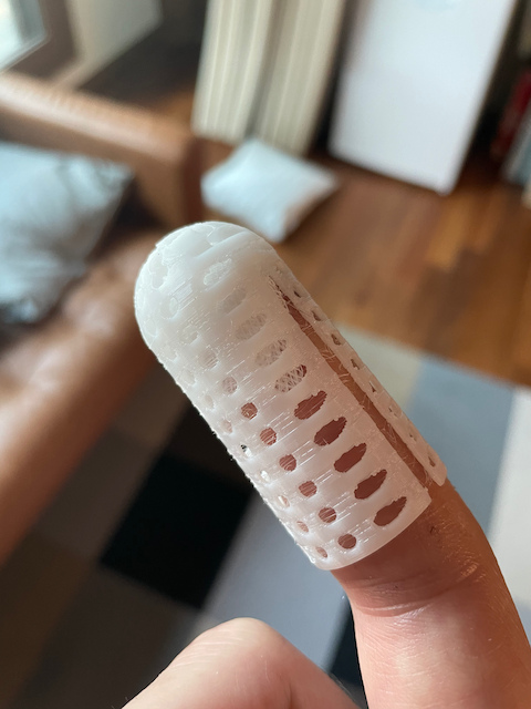 Free STL file finger tip protector/splint・3D printable design to ...