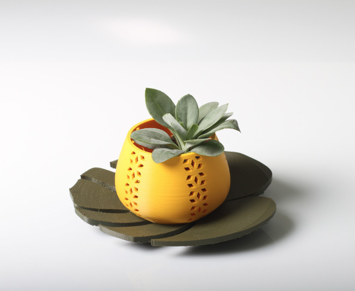 Download free STL file Jungle pot or candle holder + plate • Object to ...