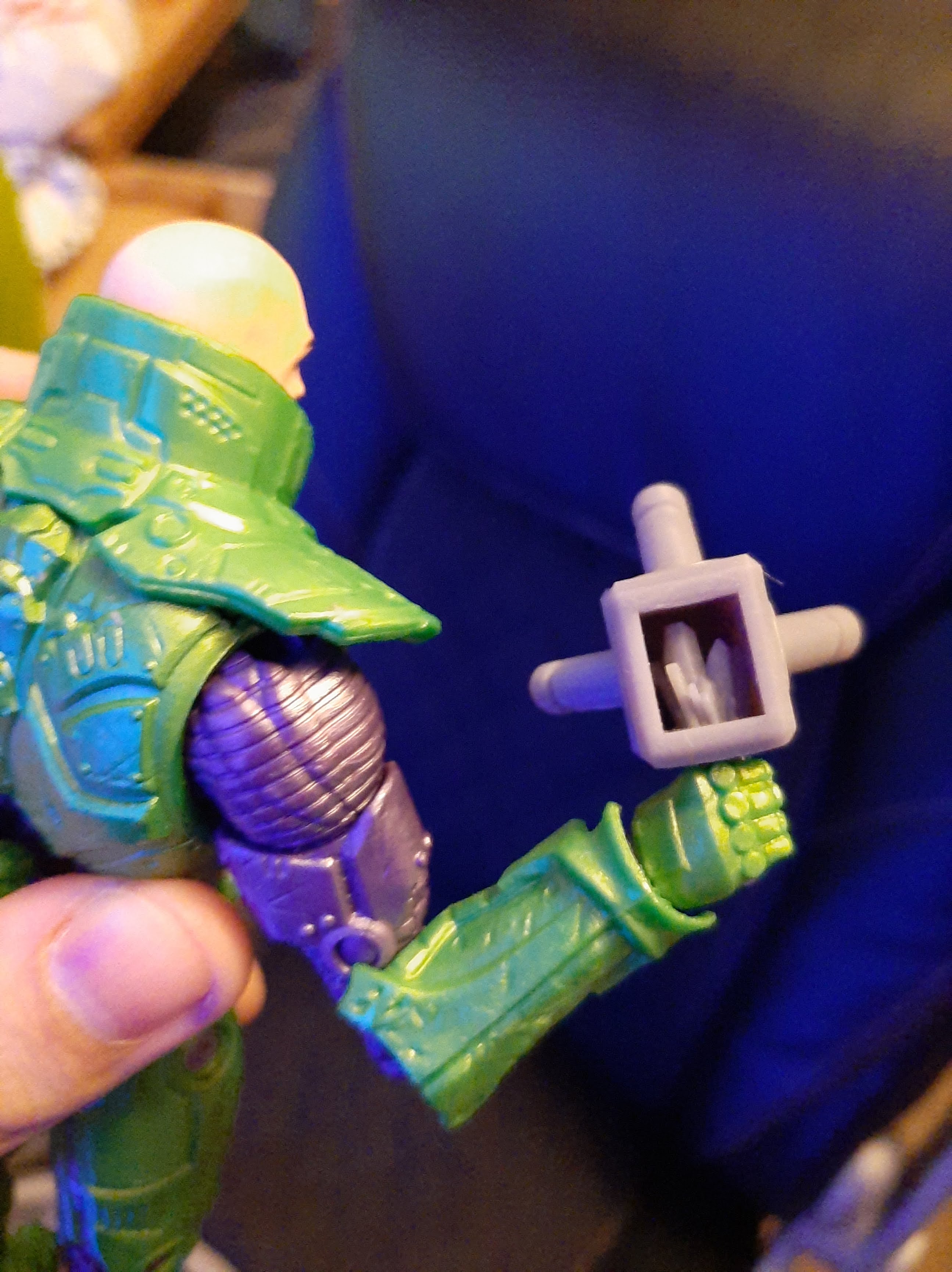 STL file Kryptonite gun for Mcfaralne dc multiverse Lex Luthor 🔫・3D ...