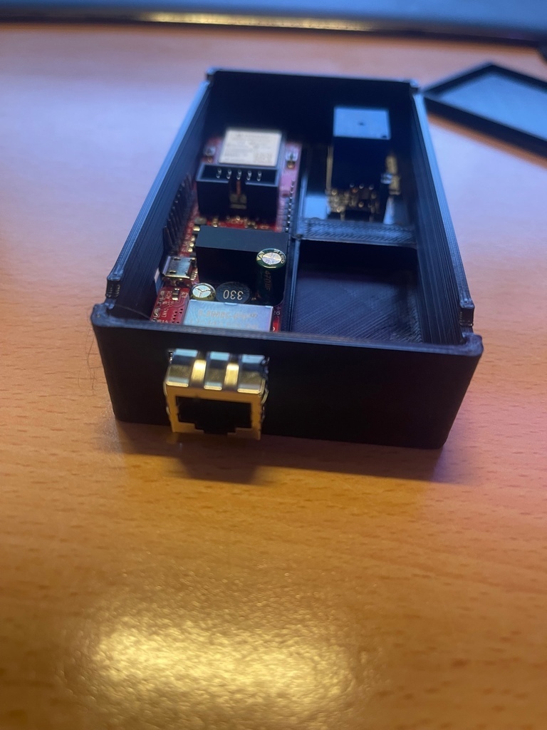 Free STL file Case and lid for ESP32 with relays 🔌・Object to download ...