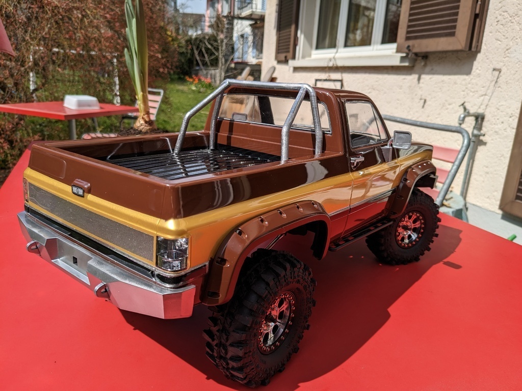 Free 3D file Roll cage for an RC crawler pickup truck (Gmade GS02F ...