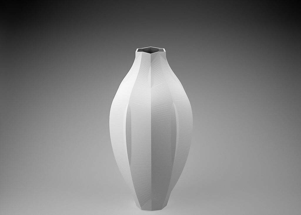 Free STL file Gotham Pixel Vase, Alpha・3D print object to download・Cults