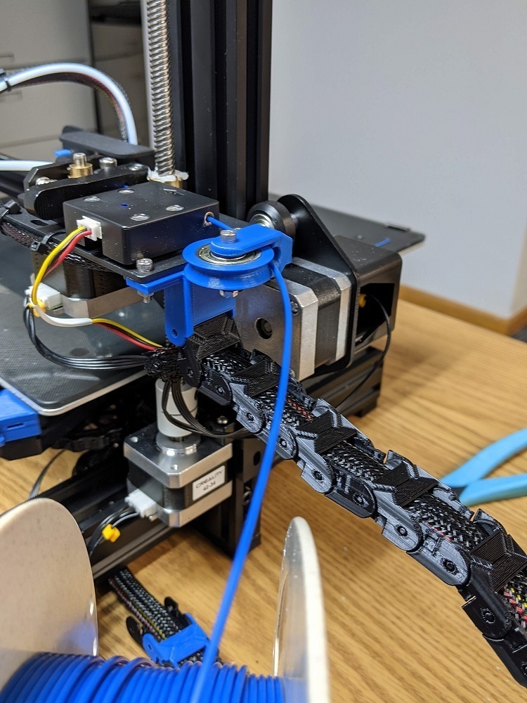 Free STL file Ender 3 Max Filament guide and Cable Chain bracket 🪢・3D ...