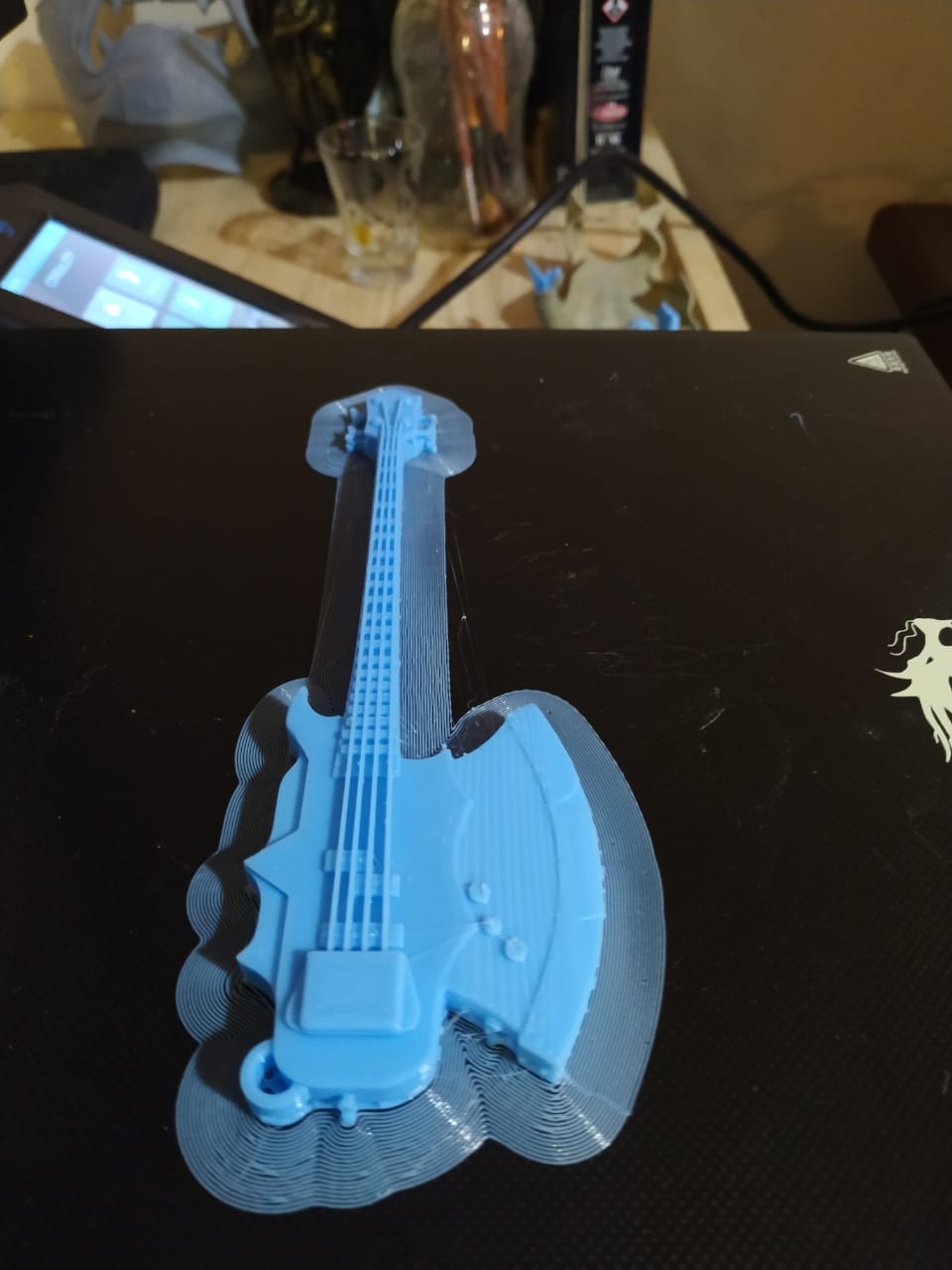 Free STL file Gene Simmons Axe Bass Keychain 🪓・3D printing template to ...