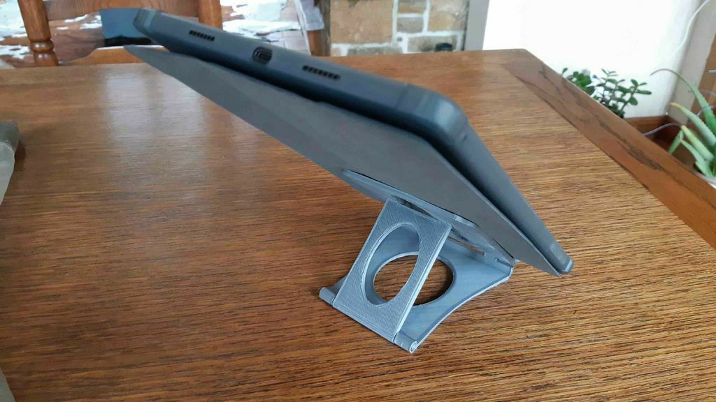 Free 3D file TRAVEL TABLET STAND・3D printer design to download・Cults