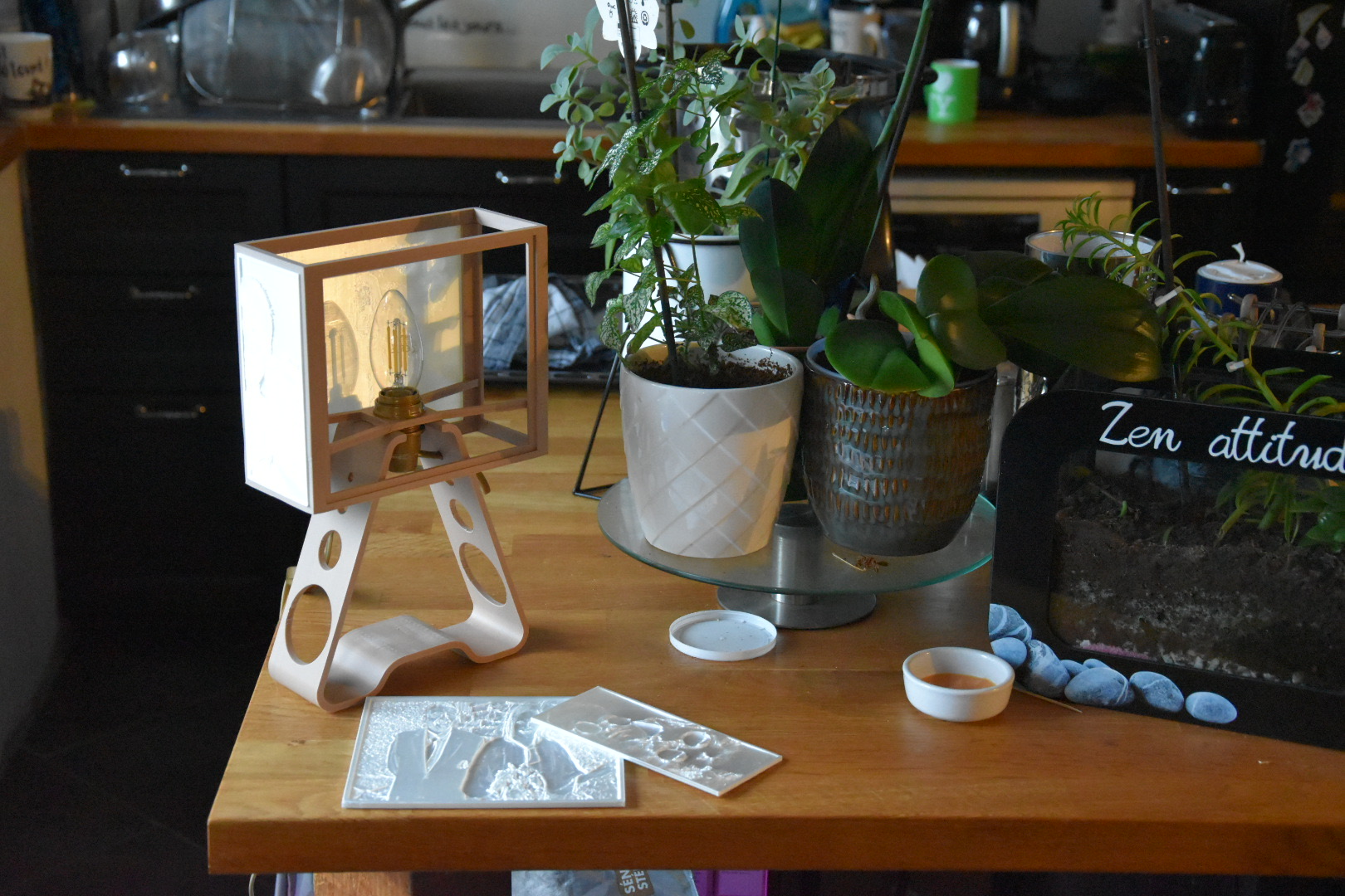 STL file Lithophane lamp (stand and litho support)・3D printing idea to ...