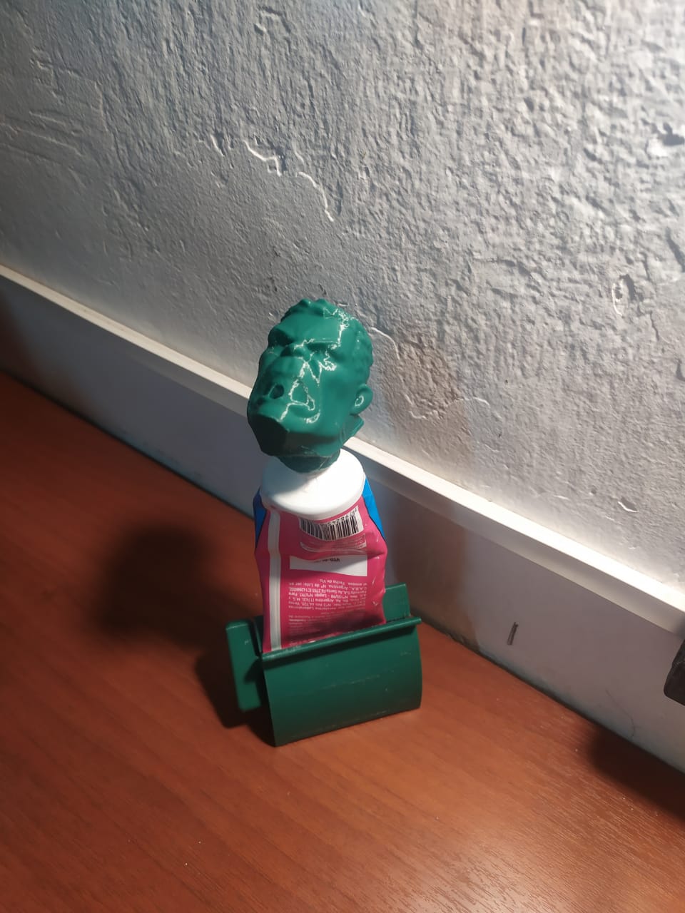 Файл STL Hulk spitting out toothpaste 🧑‍🔧・3D-печатная модель для ...